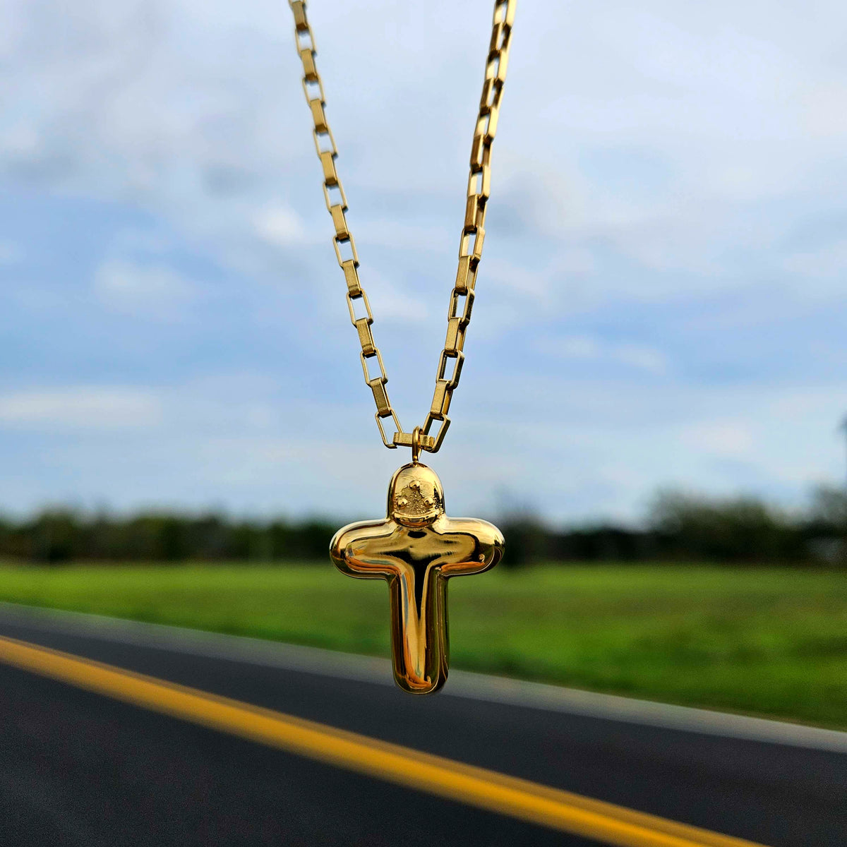 Shiny Euphoric Cross Chain – UNJUST JEWELRY